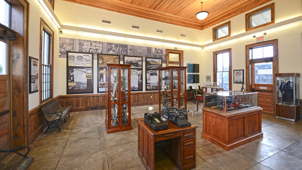 Historic Depot & Railroad Museum - City of Decatur, Alabama